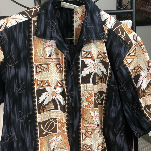 Winnie Fashion | Shirts | Winnie Fashion Hawaiian Button Down M Shirt ...